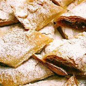 Strudel Cake Coffee | Berings