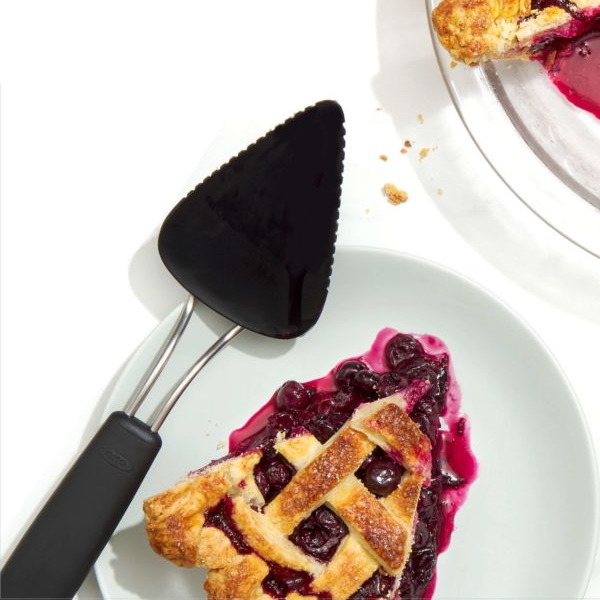 OXO Nylon Flexible Pie Server | Berings