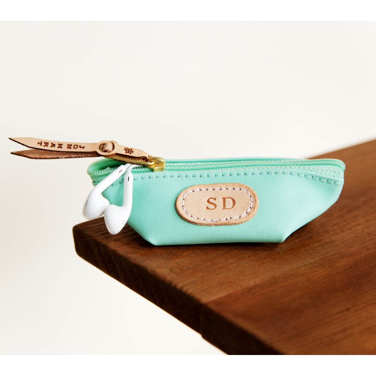 Jon Hart Pod Pouch - White | Berings