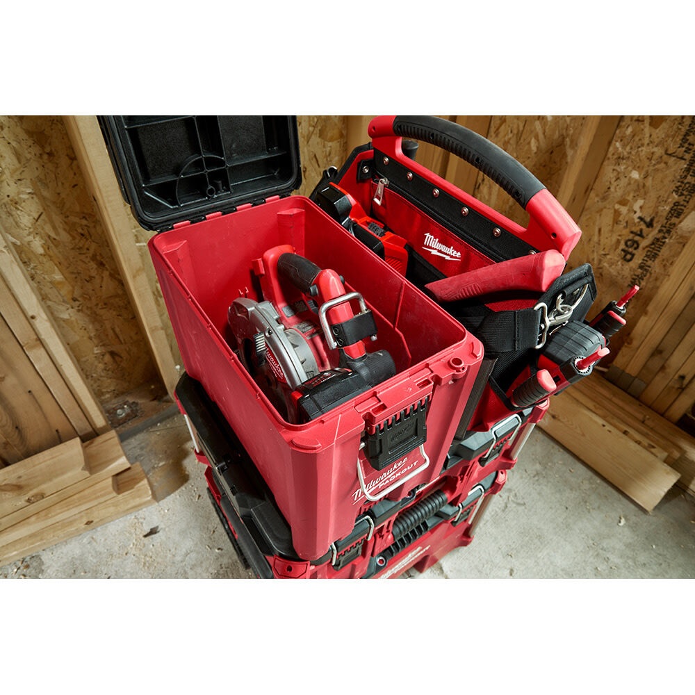 Milwaukee PACKOUT Compact Tool Box | Berings