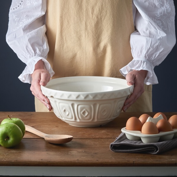 Mason Cash Color Mix S18 Cream Mixing Bowl | Berings