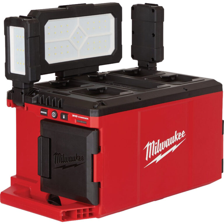 Milwaukee M18 Packout Light/Charger | Berings