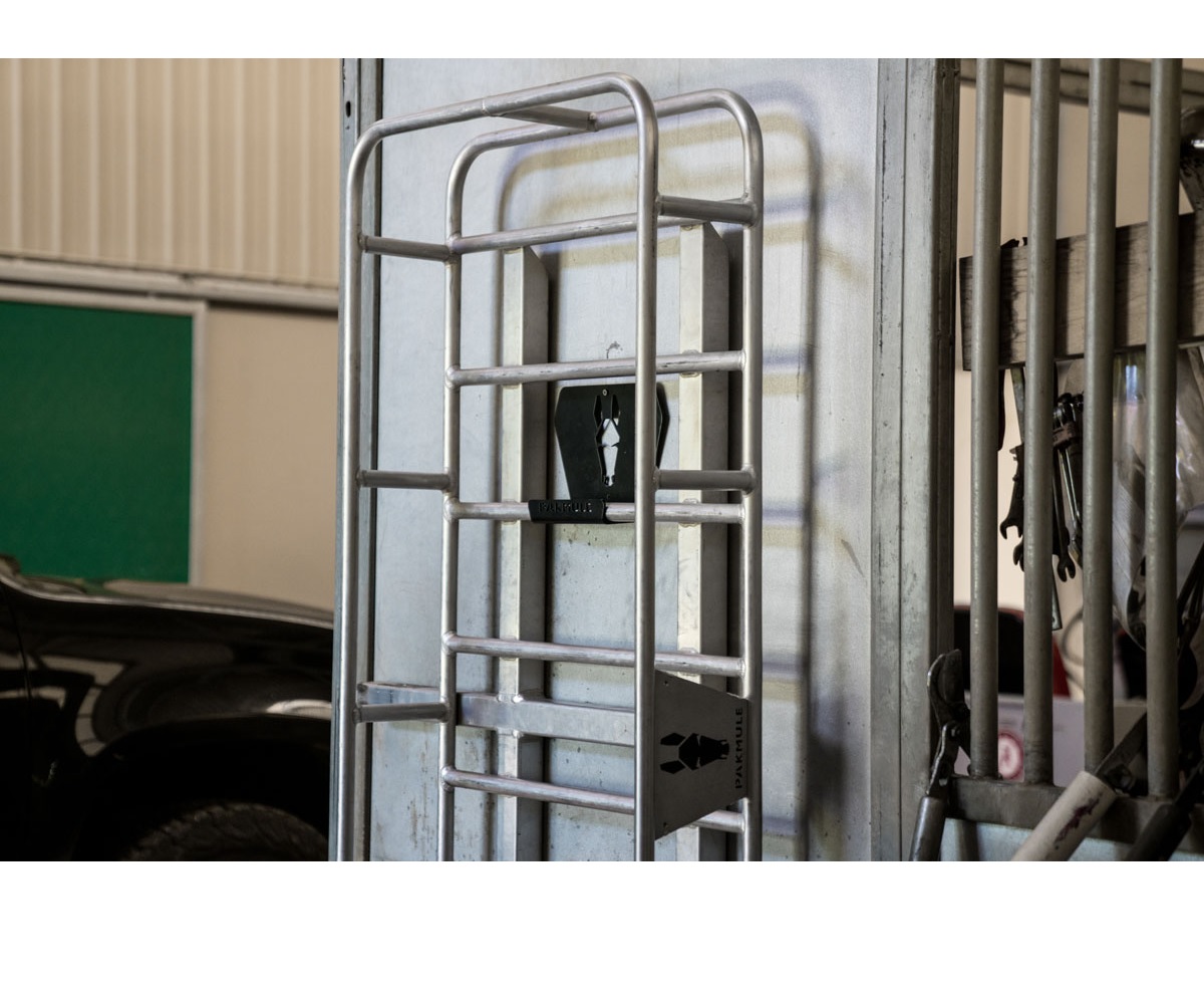 Pakmule Pro Hitchin Post | Berings