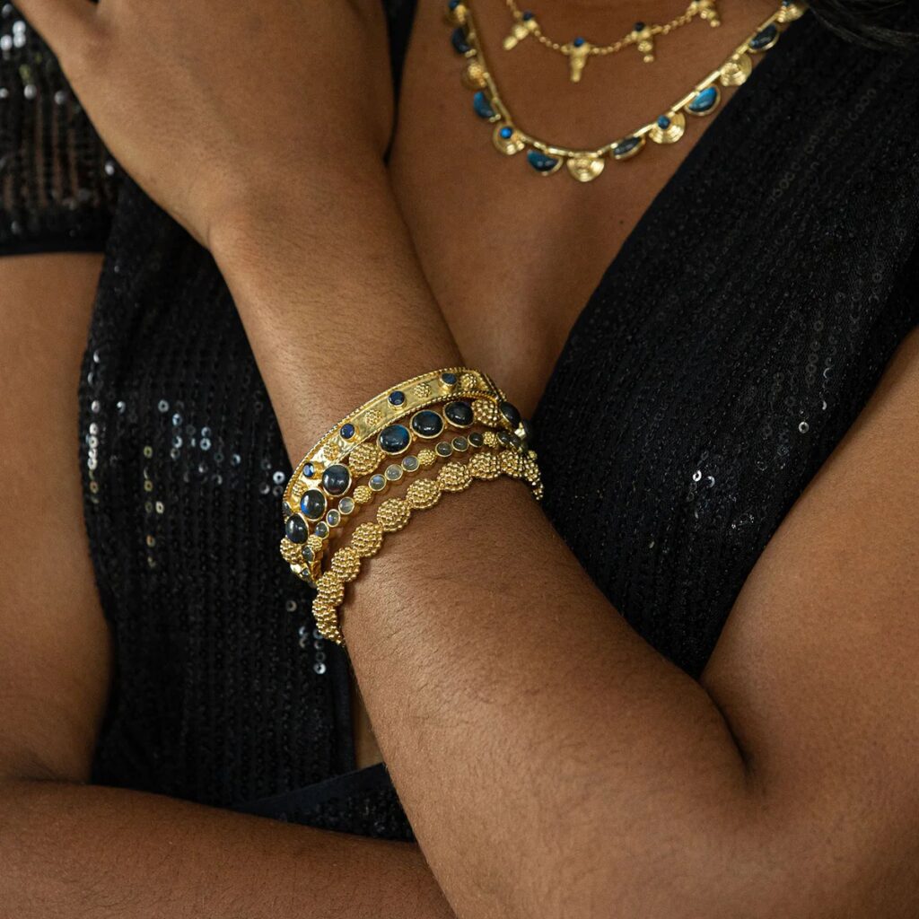 Capucine De Wulf Berry Gem Classic Hinged Bangle - Blue Labradorite | Berings