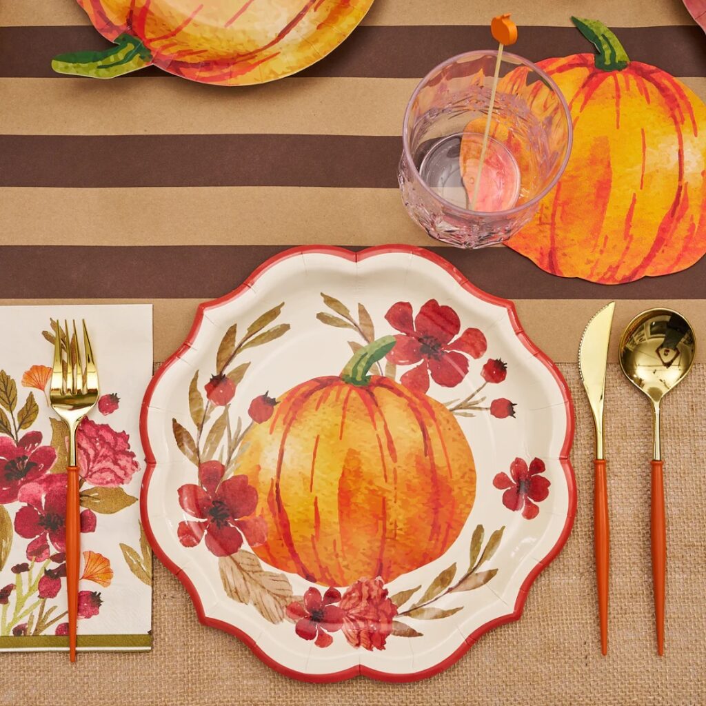 Sophistiplate Autumn Foliage Paper Dinner Plates | Berings