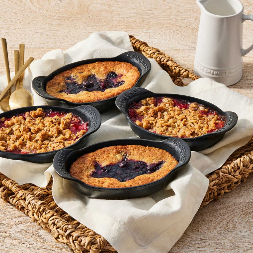 Le Creuset Enameled Cast Iron Set of Four Oval Bakers | Berings