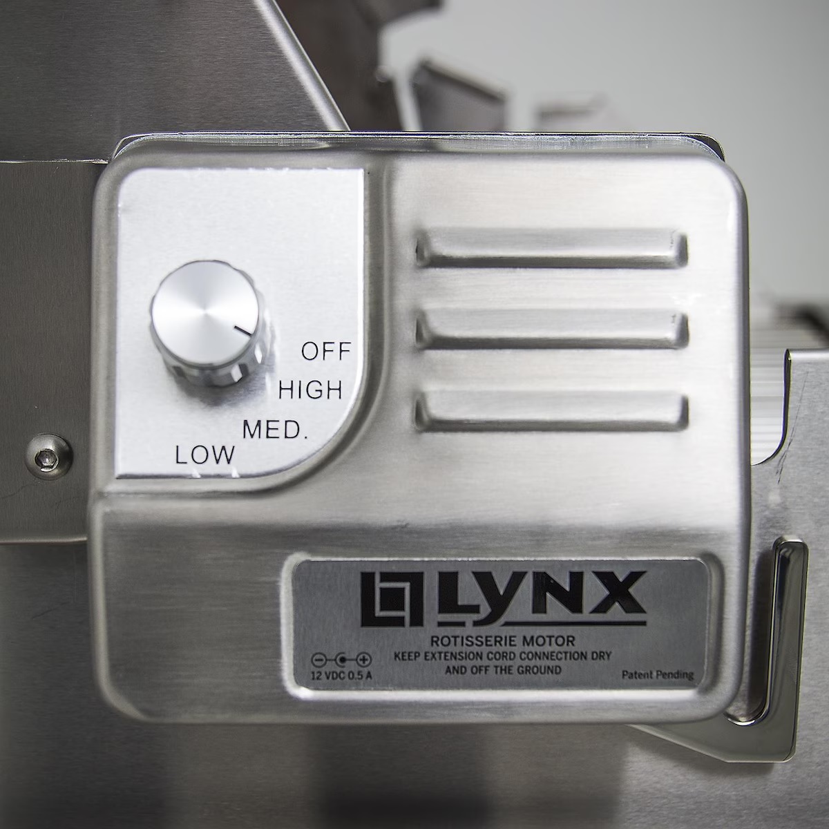Lynx 42" Professional Built-In Grill with All Trident Infrared Burners ...