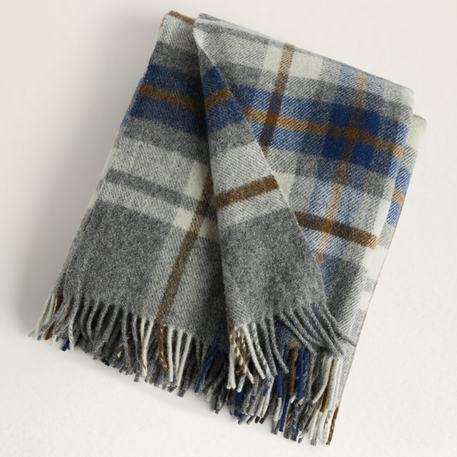 Pendleton Motor Robe with Leather Carrier - Raleigh Plaid | Berings